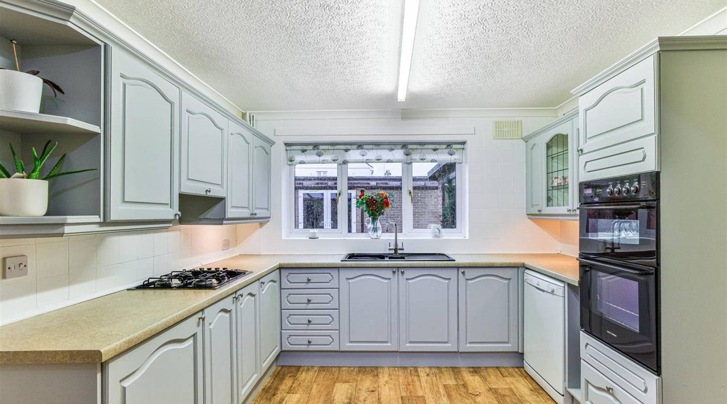 2a Studfall Avenue, Corby. - Chris George The Estate Agent
