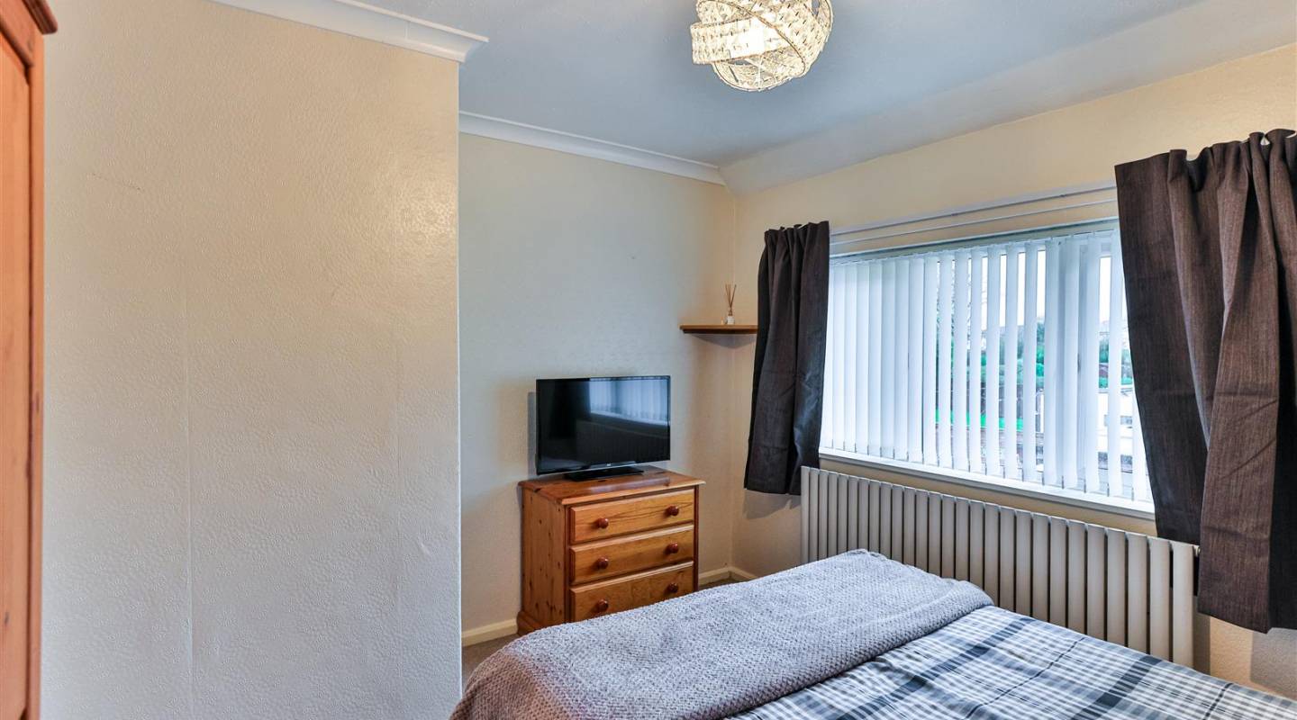 2a Studfall Avenue, Corby. - Chris George The Estate Agent