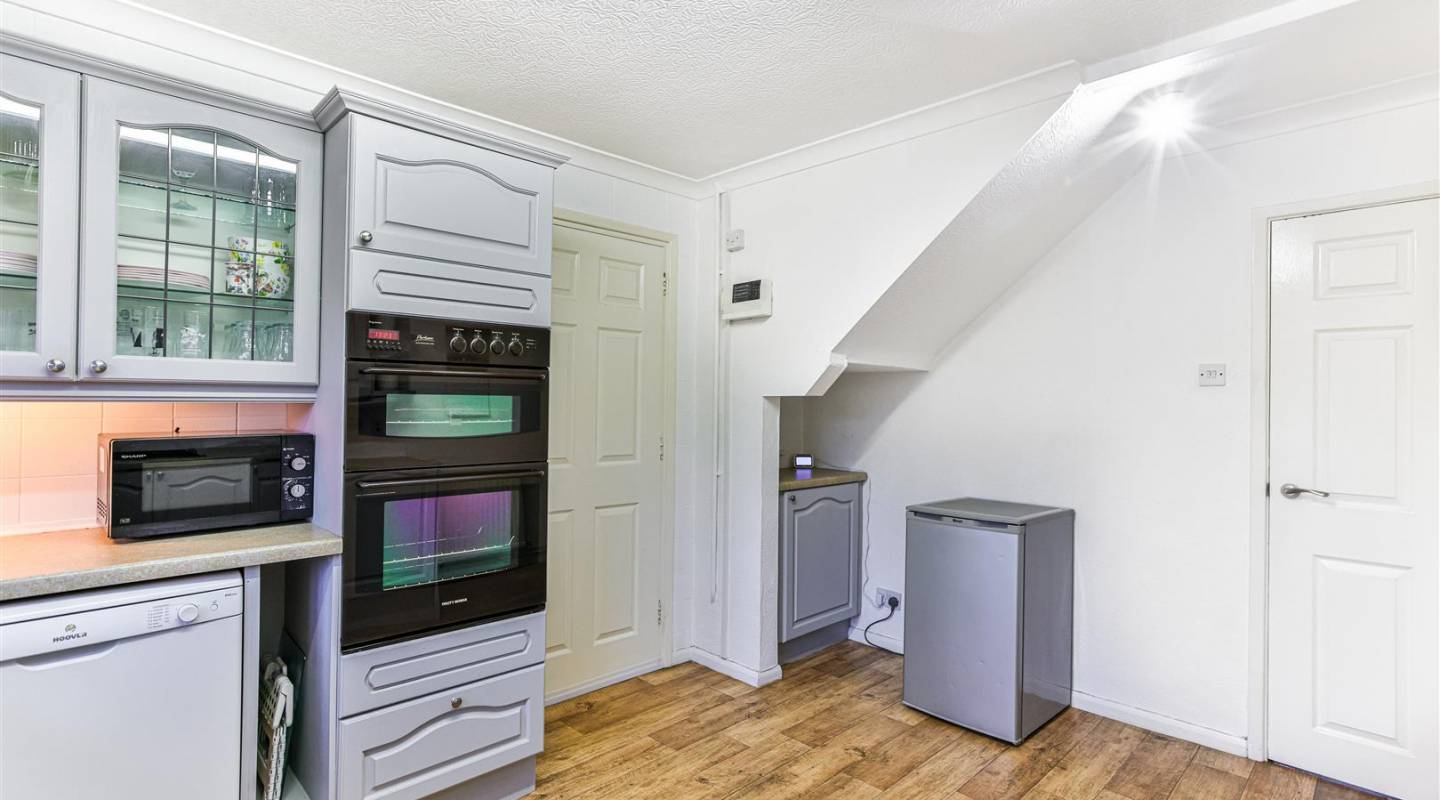 2a Studfall Avenue, Corby. - Chris George The Estate Agent